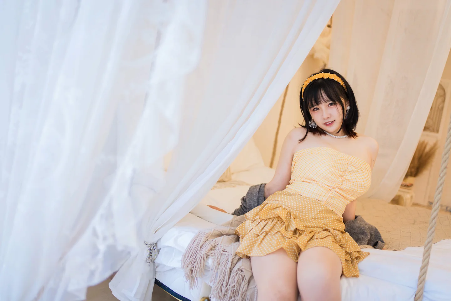 阿半今天很开心 – 黄色抹胸 [68P 1V] | 91绅士 | 超清写真集 | 91shenshi